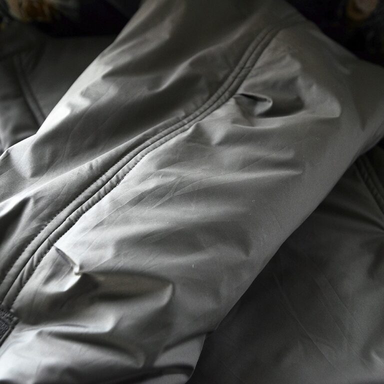 【nonnaitive】“HIKER PUFF JACKET POLY TAFFETA DICROS🄬” “HIKER EASY PANTS POLY TAFFETA DICROS🄬 WITH ...