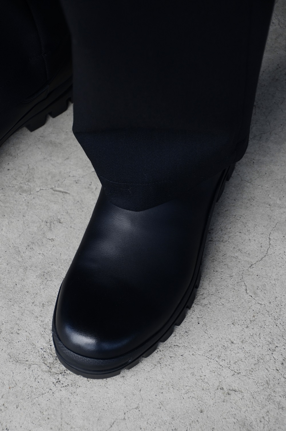 Hender Scheme】#2146 シリーズの新作はサイドゴアブーツ Hender Scheme】#2146 シリーズの新作はサイドゴアブーツ