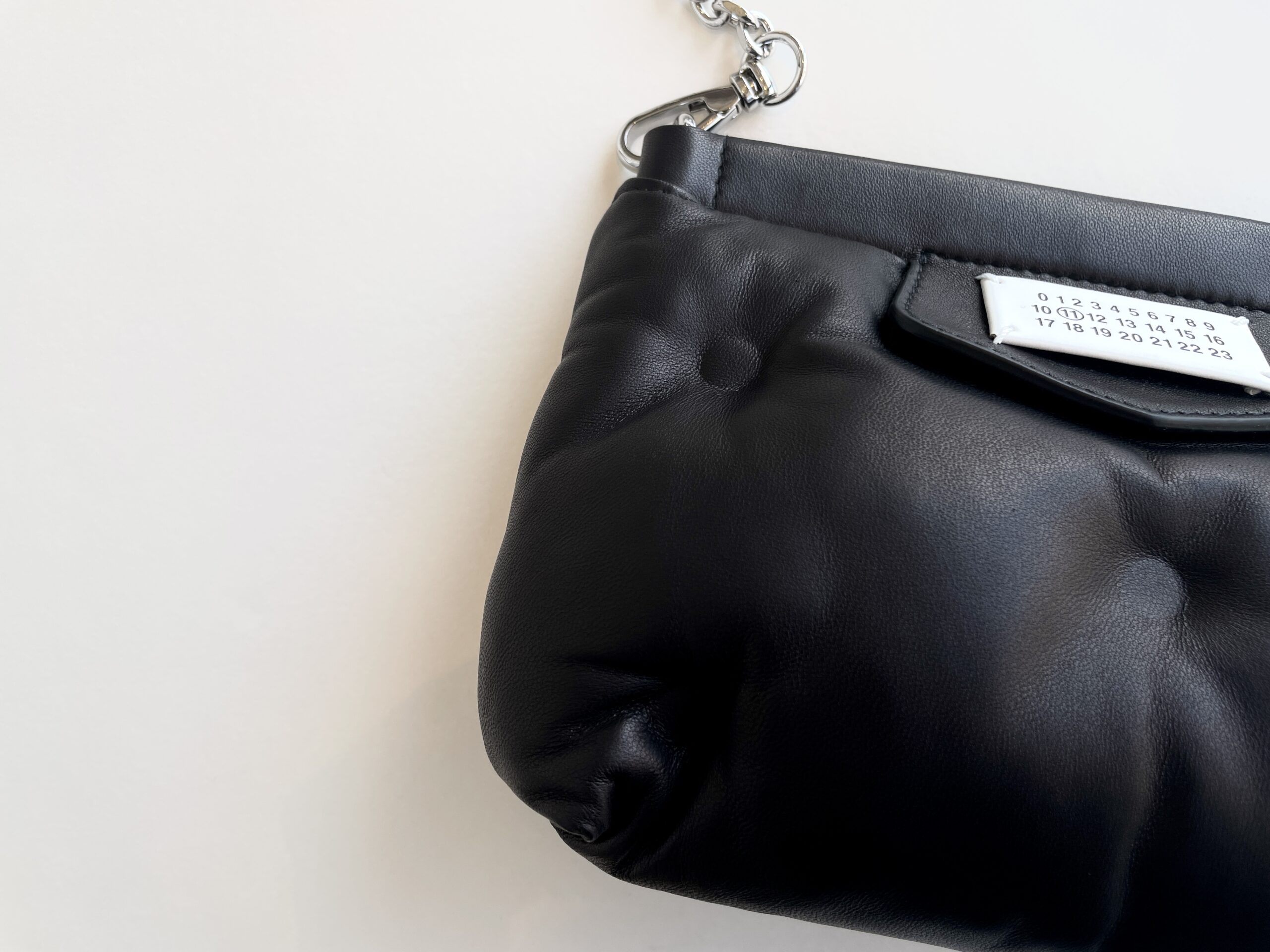 【Maison Margiela】Glam Slam Red Carpet Mini | CIENTO BLOG