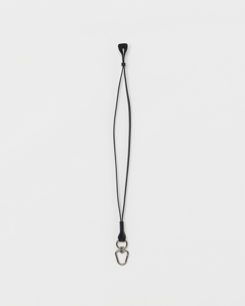 【Hender Scheme】 新型の”neckstrap”と”cow snap pochette” | CIENTO BLOG