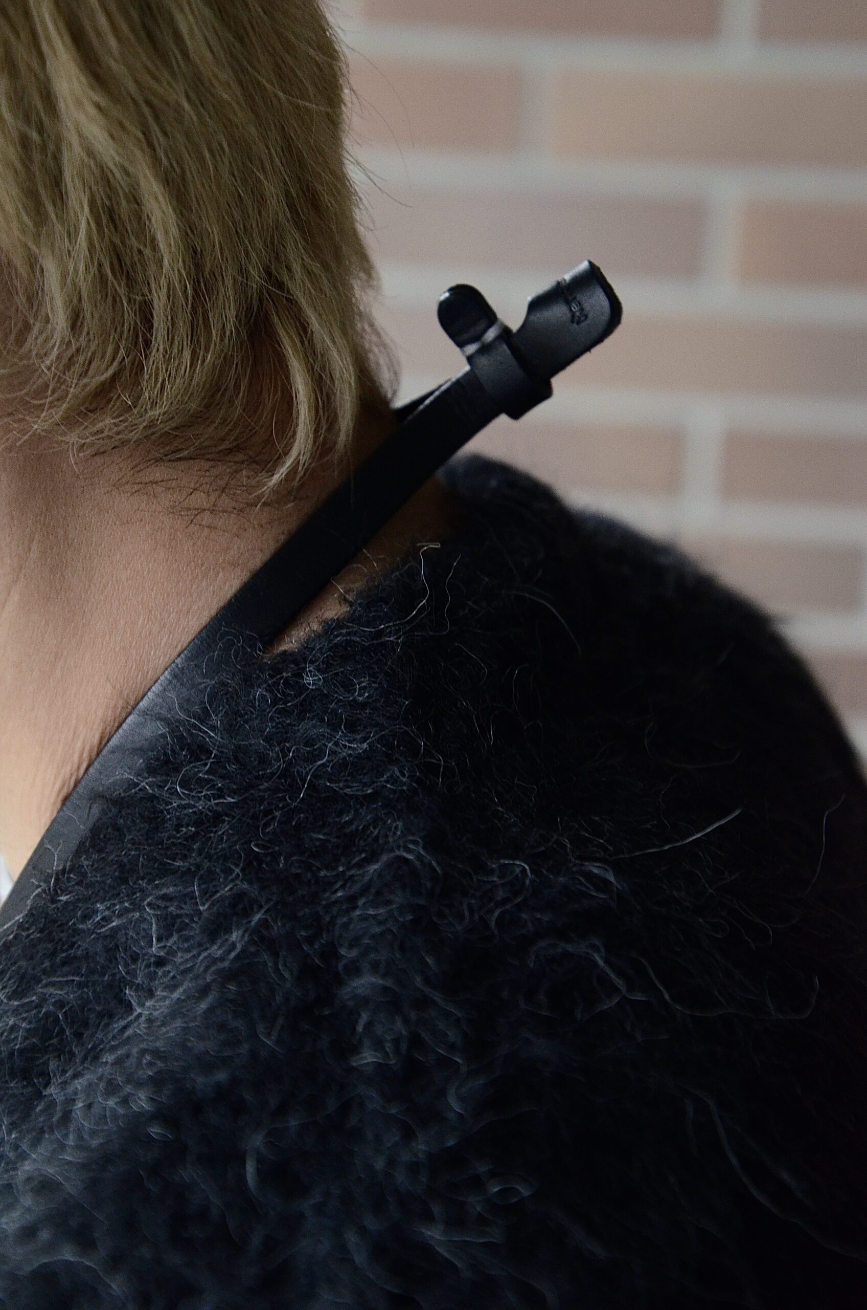【Hender Scheme】 新型の”neckstrap”と”cow snap pochette” | CIENTO BLOG