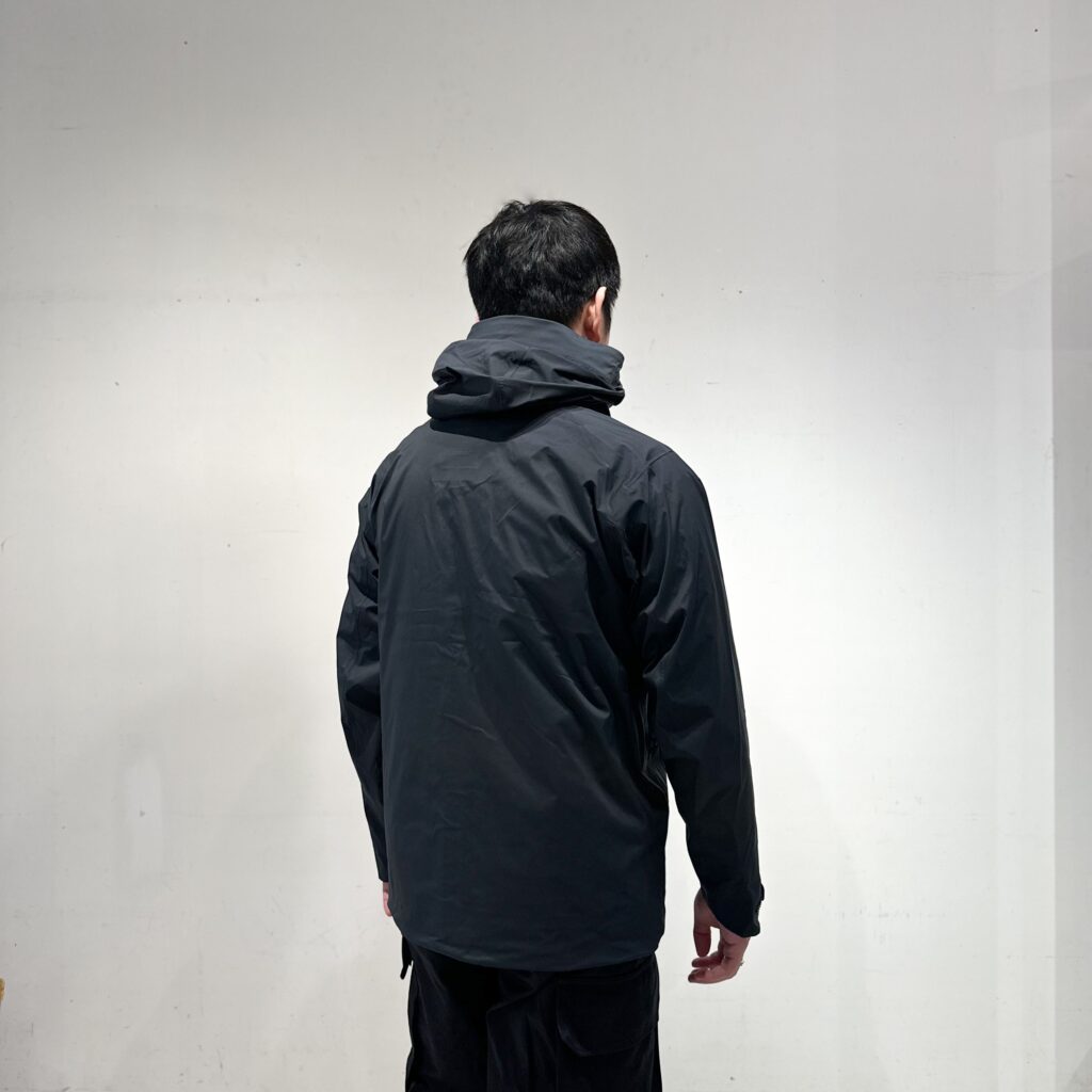 【DESCENTE ALLTERRAIN】-HARD SHELL JACKET ”CREAS”- | CIENTO BLOG
