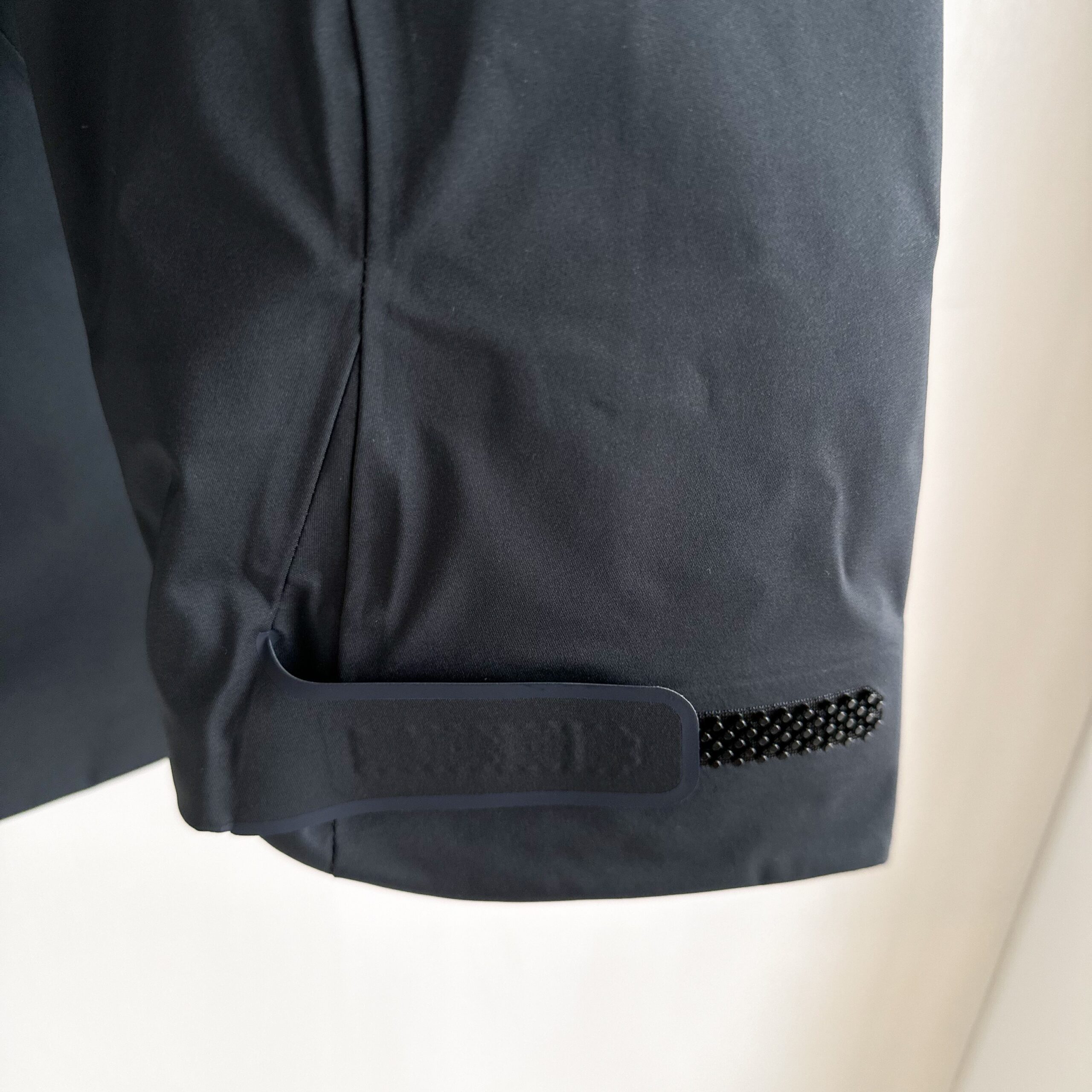 【DESCENTE ALLTERRAIN】-HARD SHELL JACKET ”CREAS”- | CIENTO BLOG